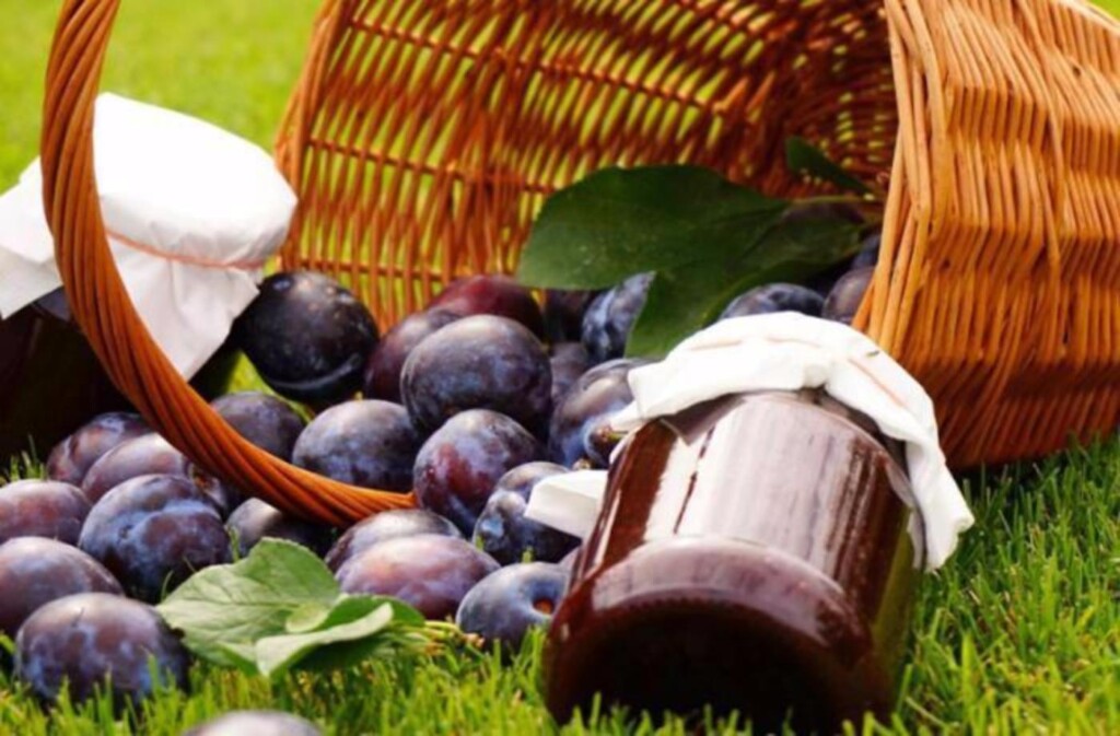 Bezpracná švestková povidla pečená v troubě | Ženy s.r.o.